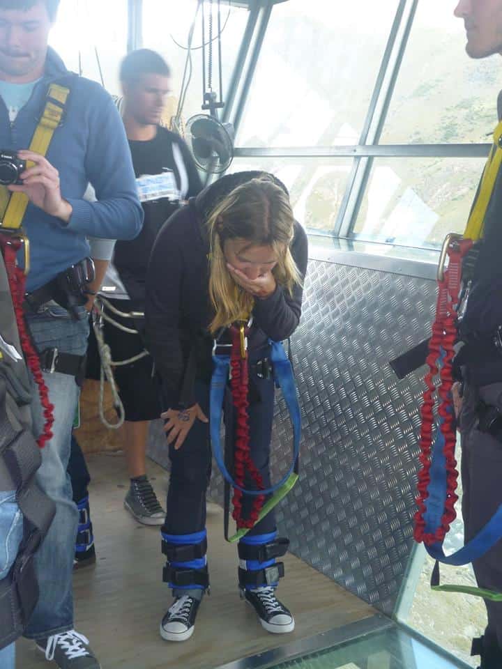 How it feels when you go bungy jumping and you're scared of heights ...