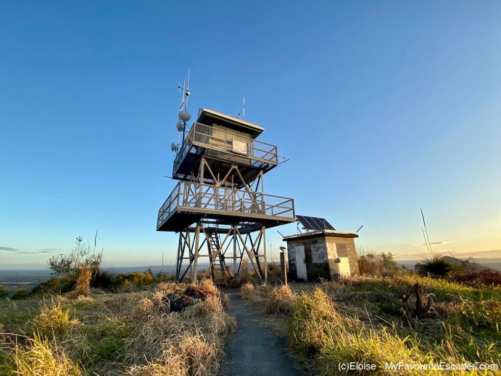 Mount Beerburrum walk at sunset: How hard is it to reach the summit?