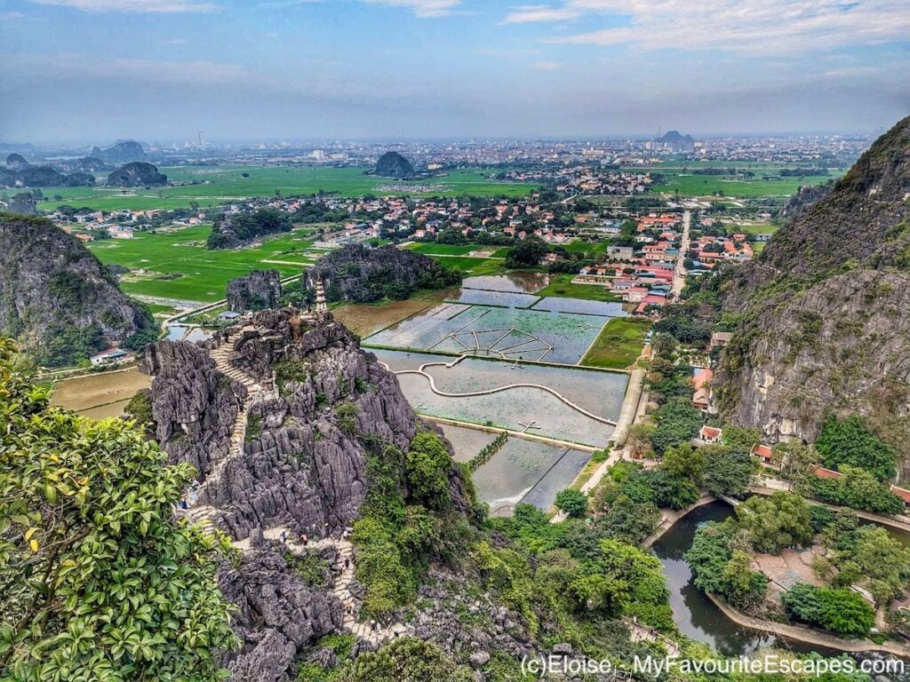 Climbing the Mua Cave stairs to Lying Dragon Mountain in Ninh Binh